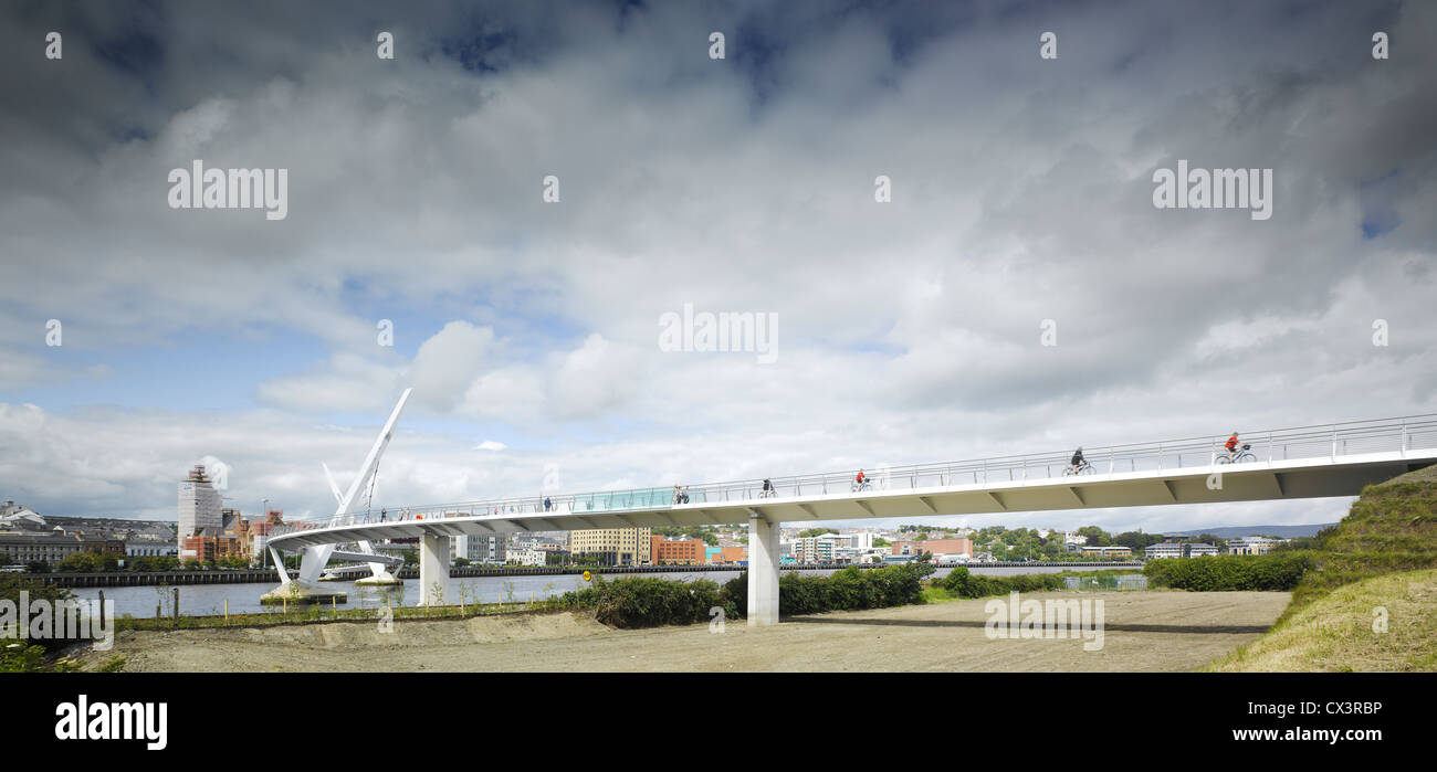 Peace Bridge, Derry, United Kingdom. Architect: Wilkinson Eyre ...