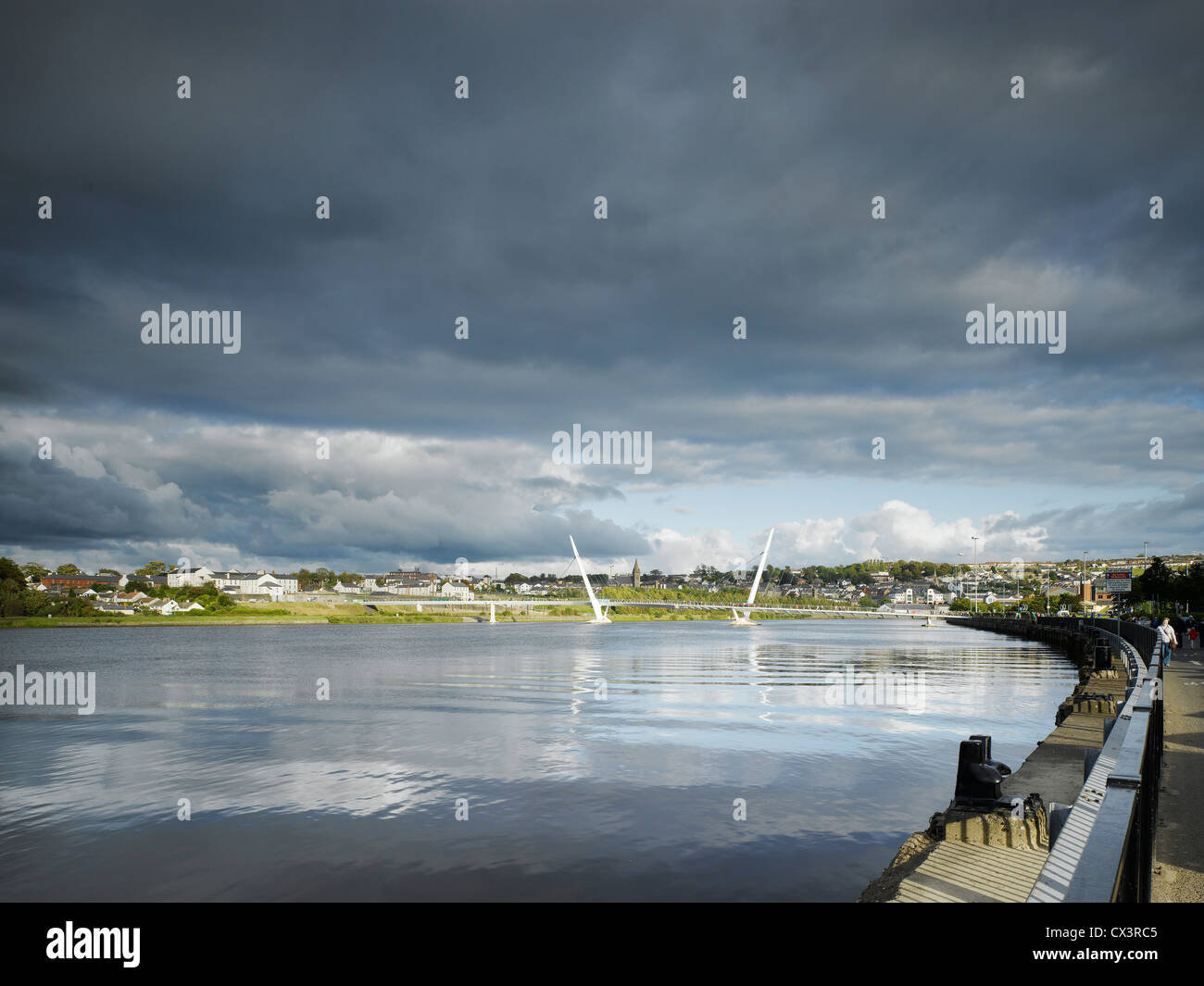 Peace Bridge, Derry, United Kingdom. Architect: Wilkinson Eyre ...