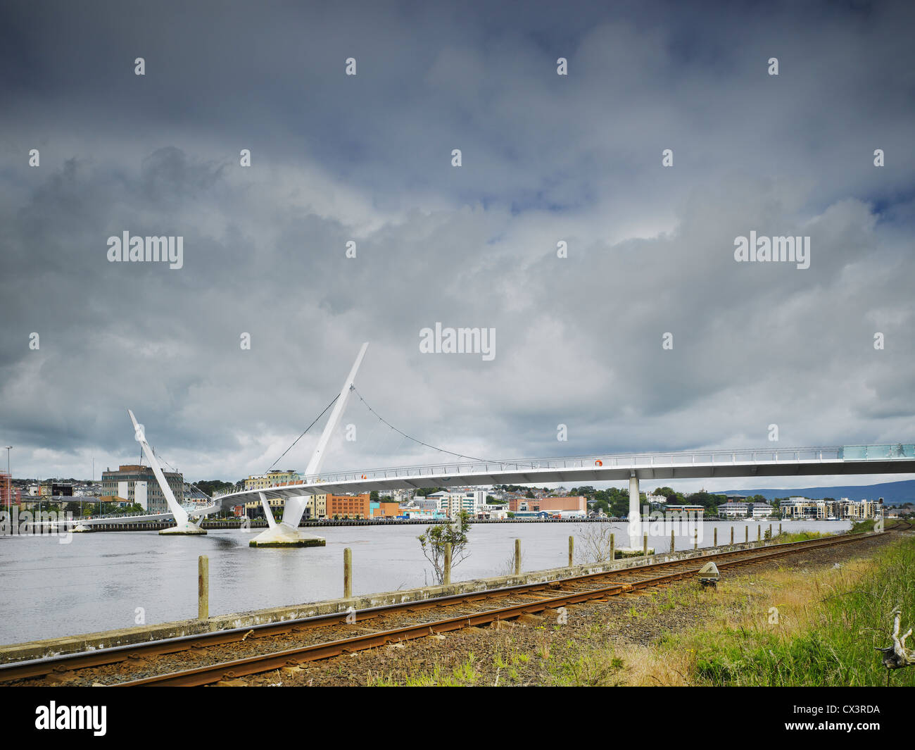 Peace Bridge, Derry, United Kingdom. Architect: Wilkinson Eyre ...