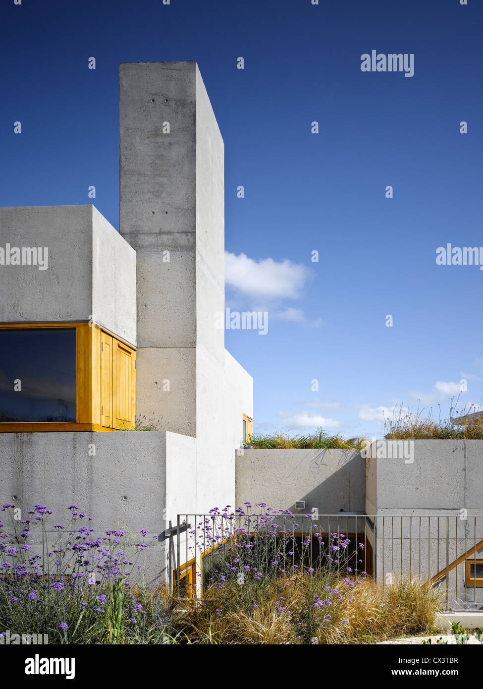 Modern house ireland hi-res stock photography and images - Alamy