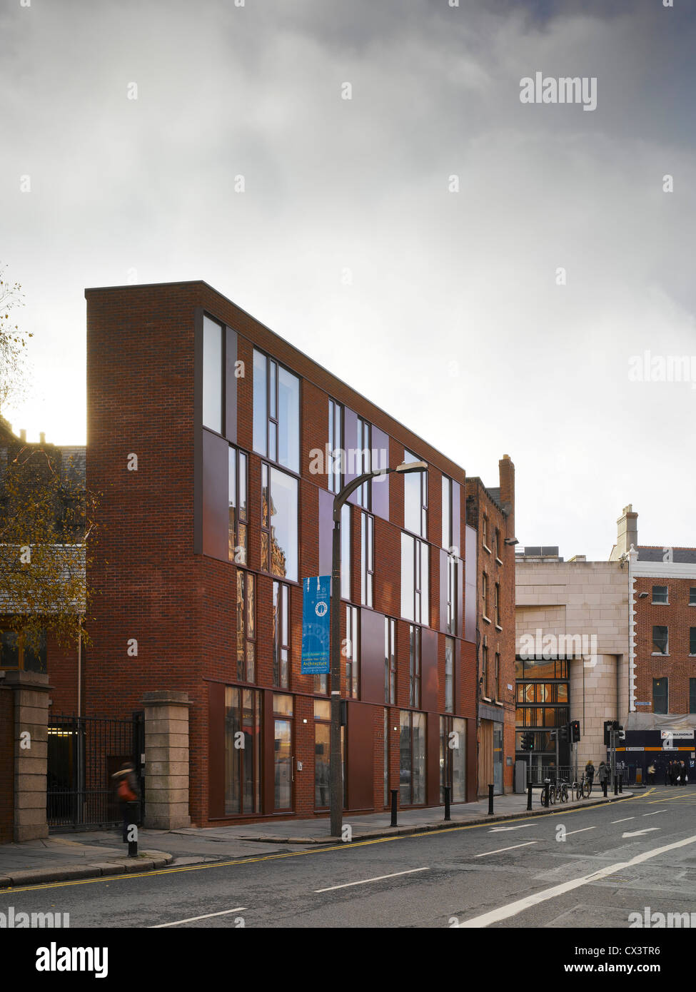 Lincoln Place Office Building, Dublin, Ireland. Architect: McCullough ...