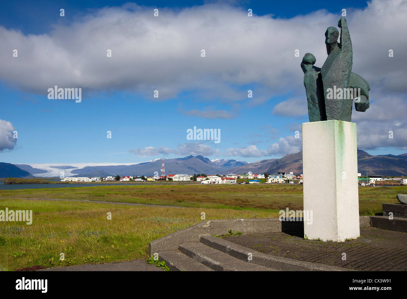 Fishermen's monument in Höfn (Höfn Í Hornafirđi), South East Iceland ...