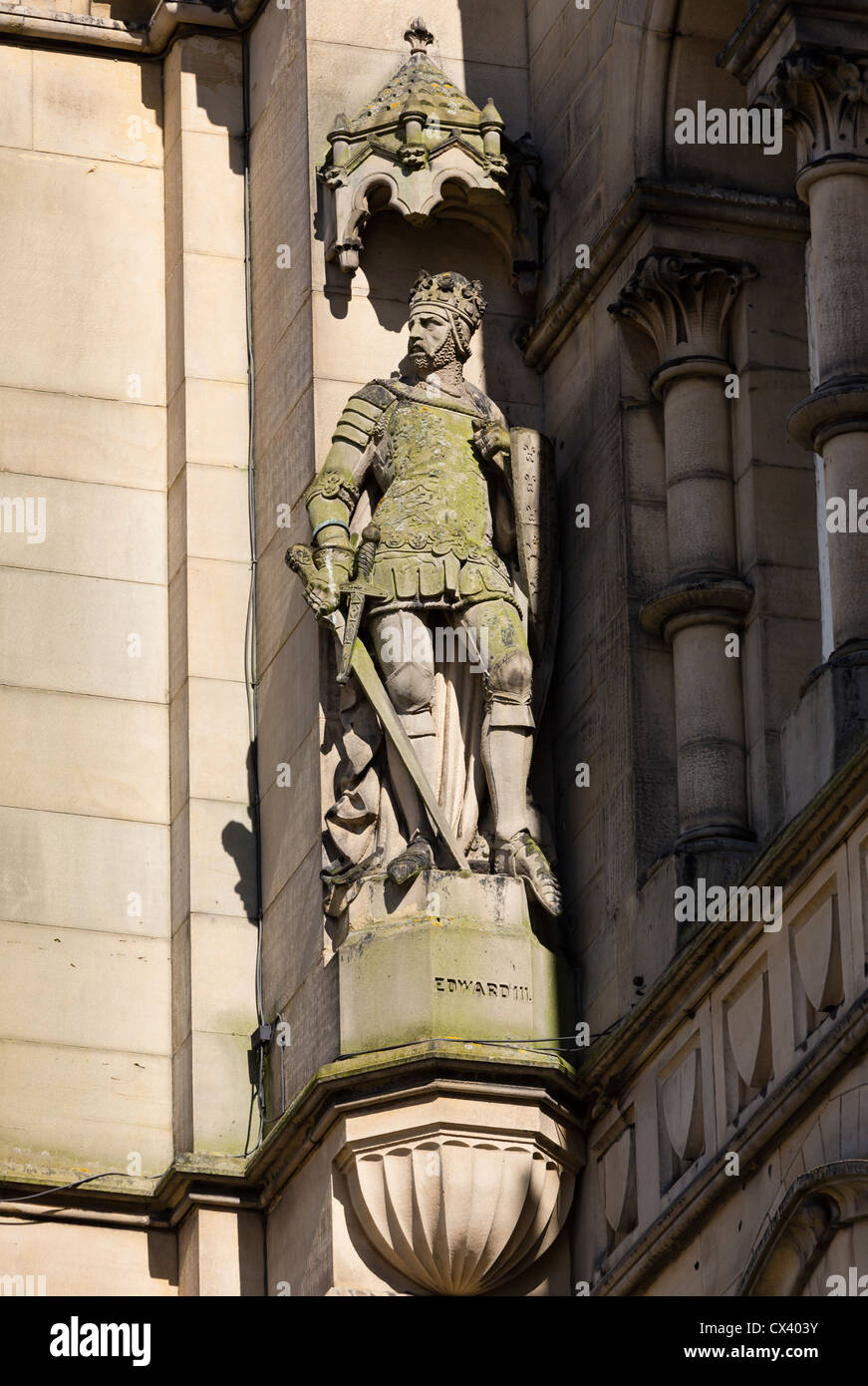 Statue of King Edward III on Bradford City Hall Stock Photo - Alamy