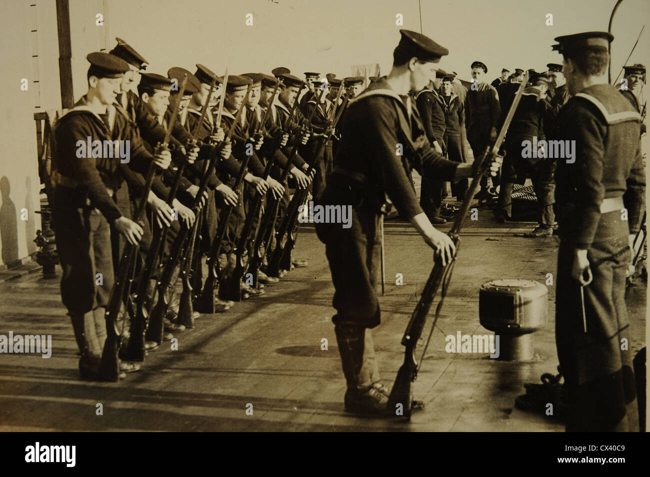 Fix bayonets hi-res stock photography and images - Alamy