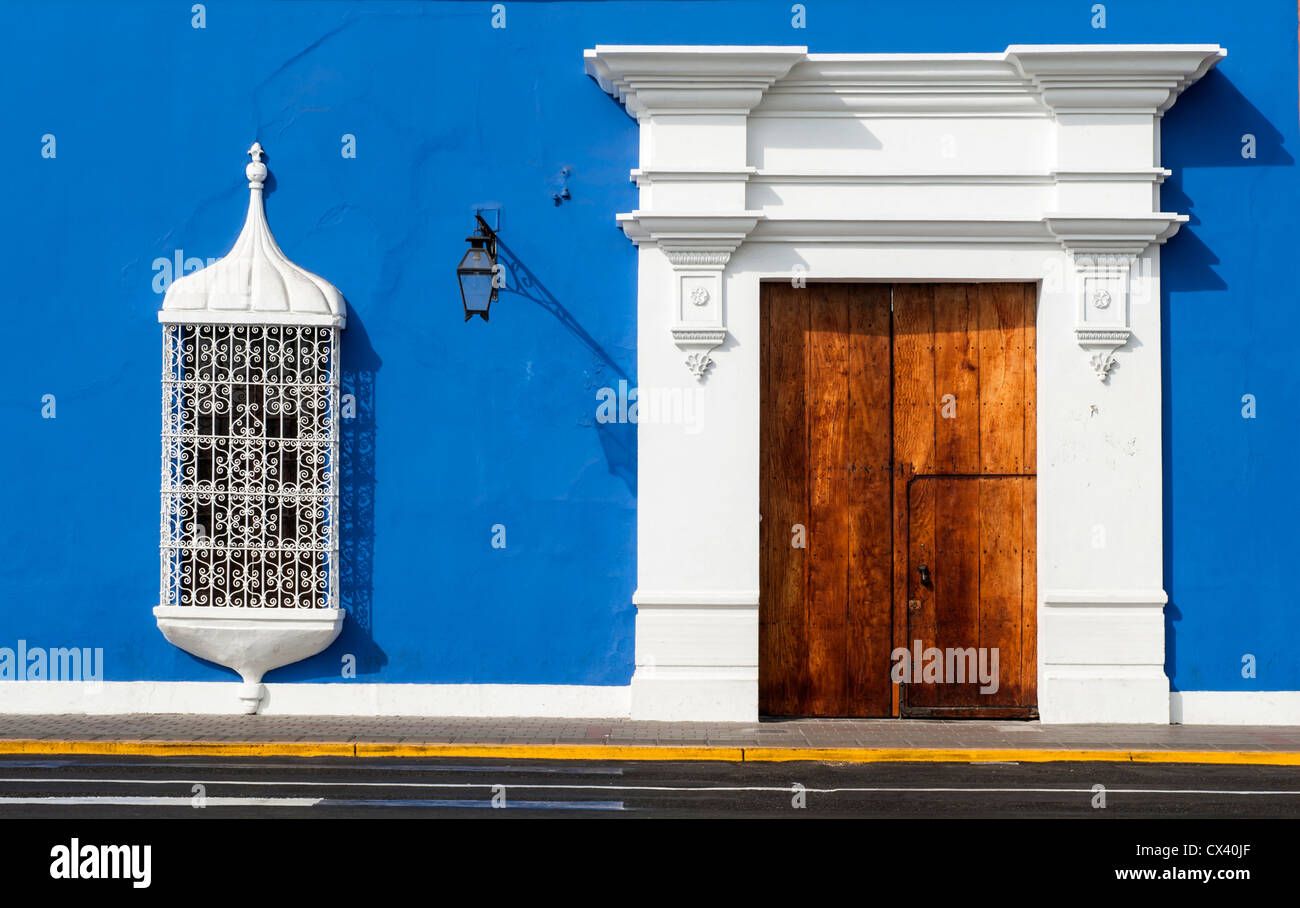Traditional style windows Peru Stock Photo - Alamy