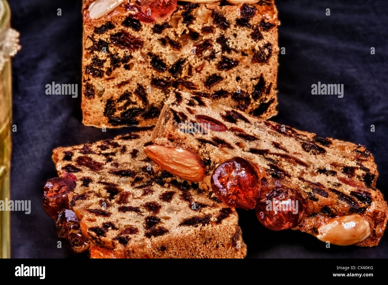 Genoa fruit cake hi-res stock photography and images - Alamy