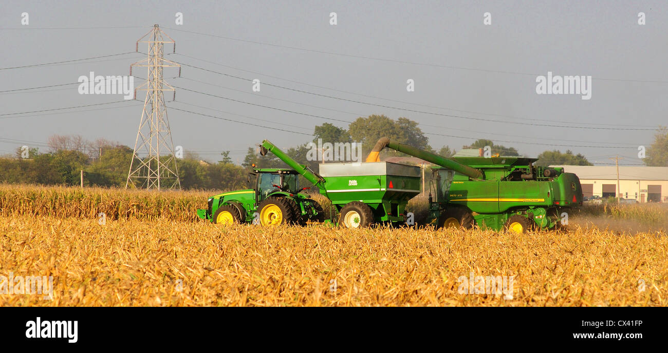 A John Deere combine harvesting corn in Illinois, USA Stock Photo - Alamy