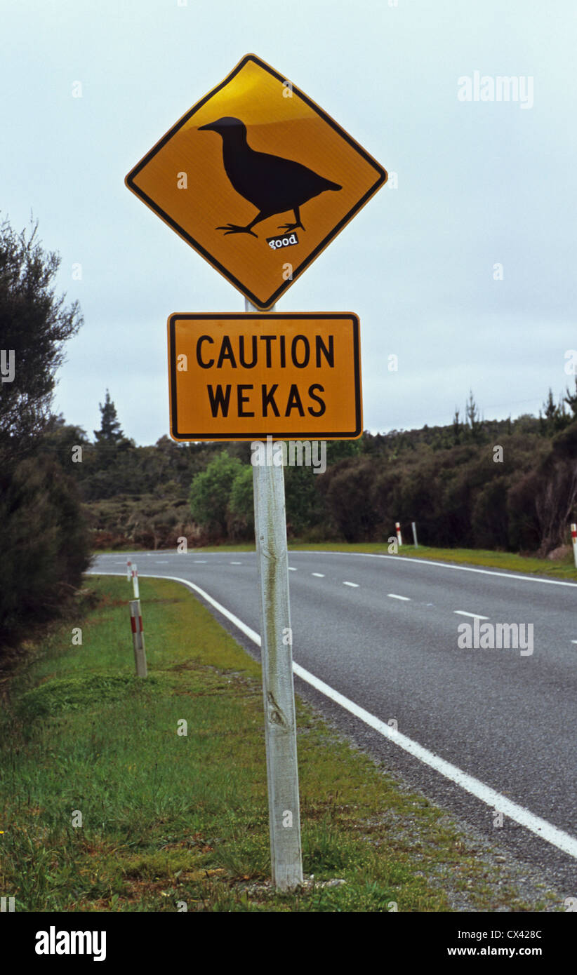 Wildlife warning sign, New Zealand Stock Photo - Alamy