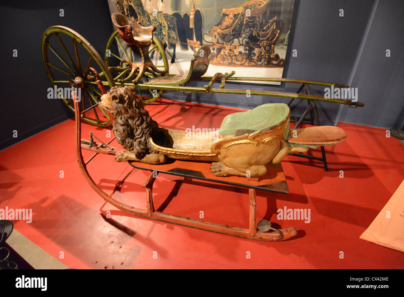 Canopy sledge hi-res stock photography and images - Alamy