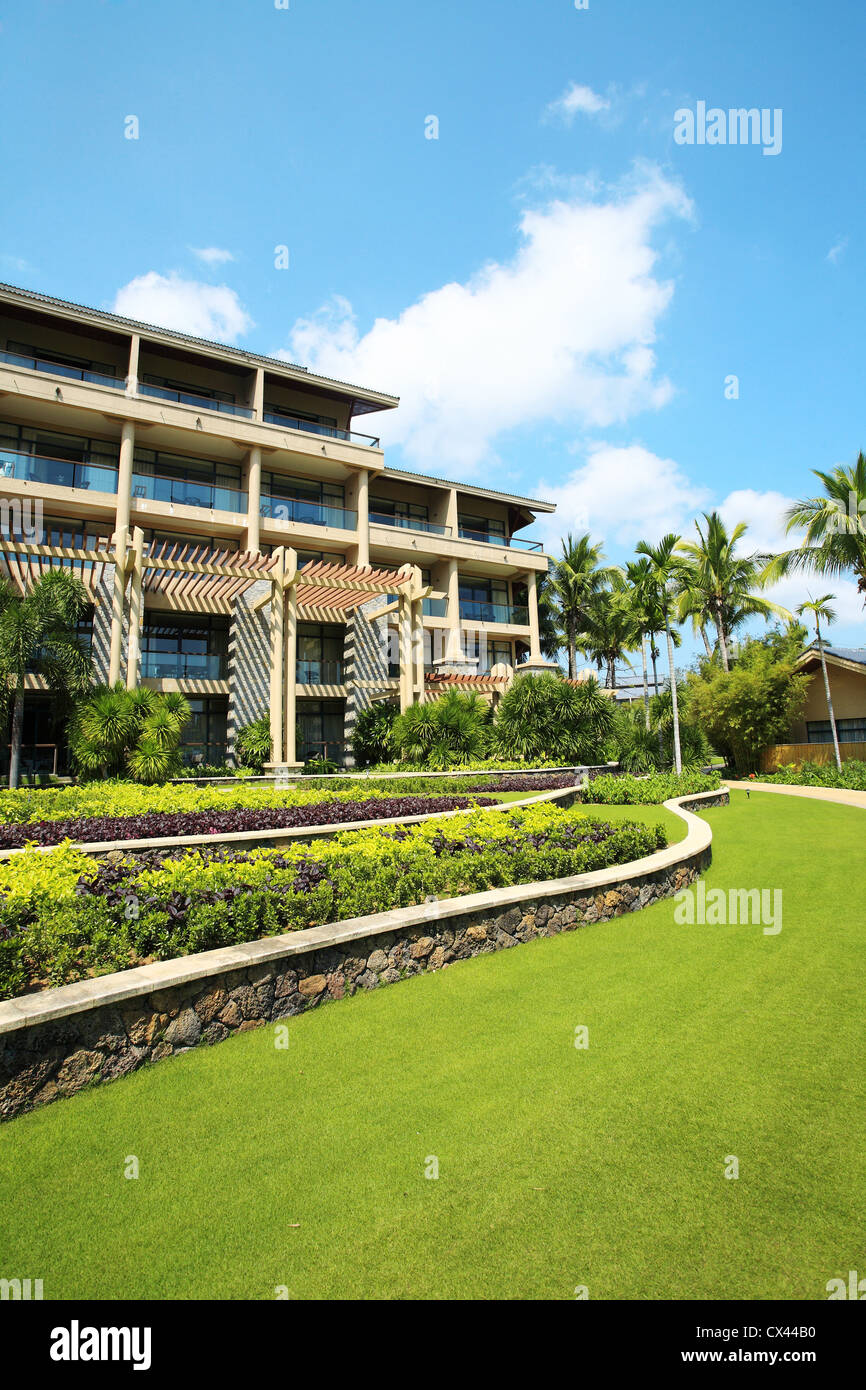 Modern garden building hi-res stock photography and images - Alamy