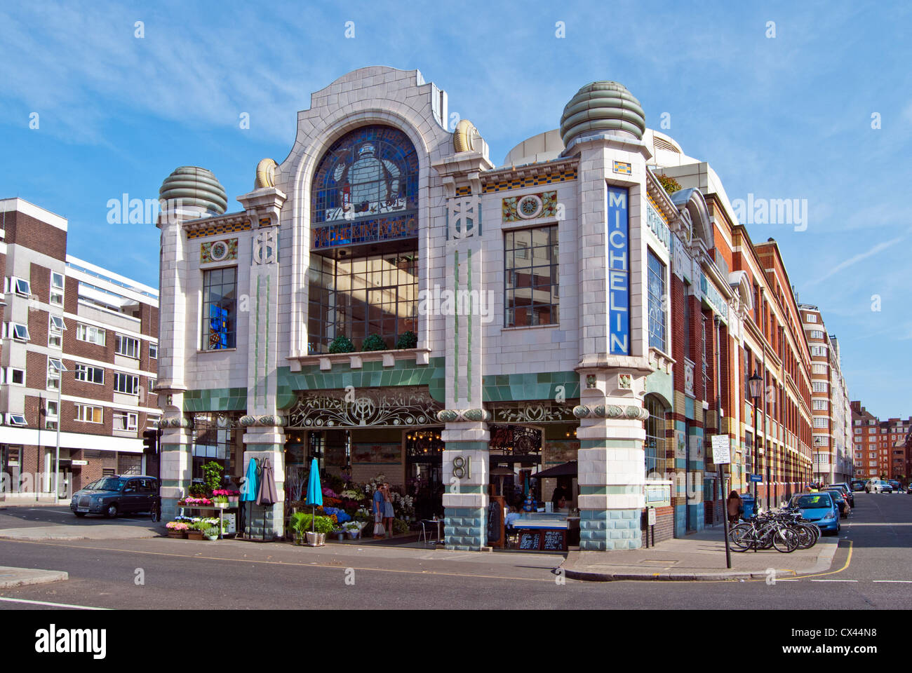 Michelin restaurant london hi-res stock photography and images - Alamy