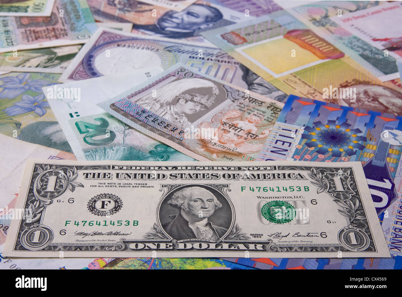 Money patterns hi-res stock photography and images - Alamy