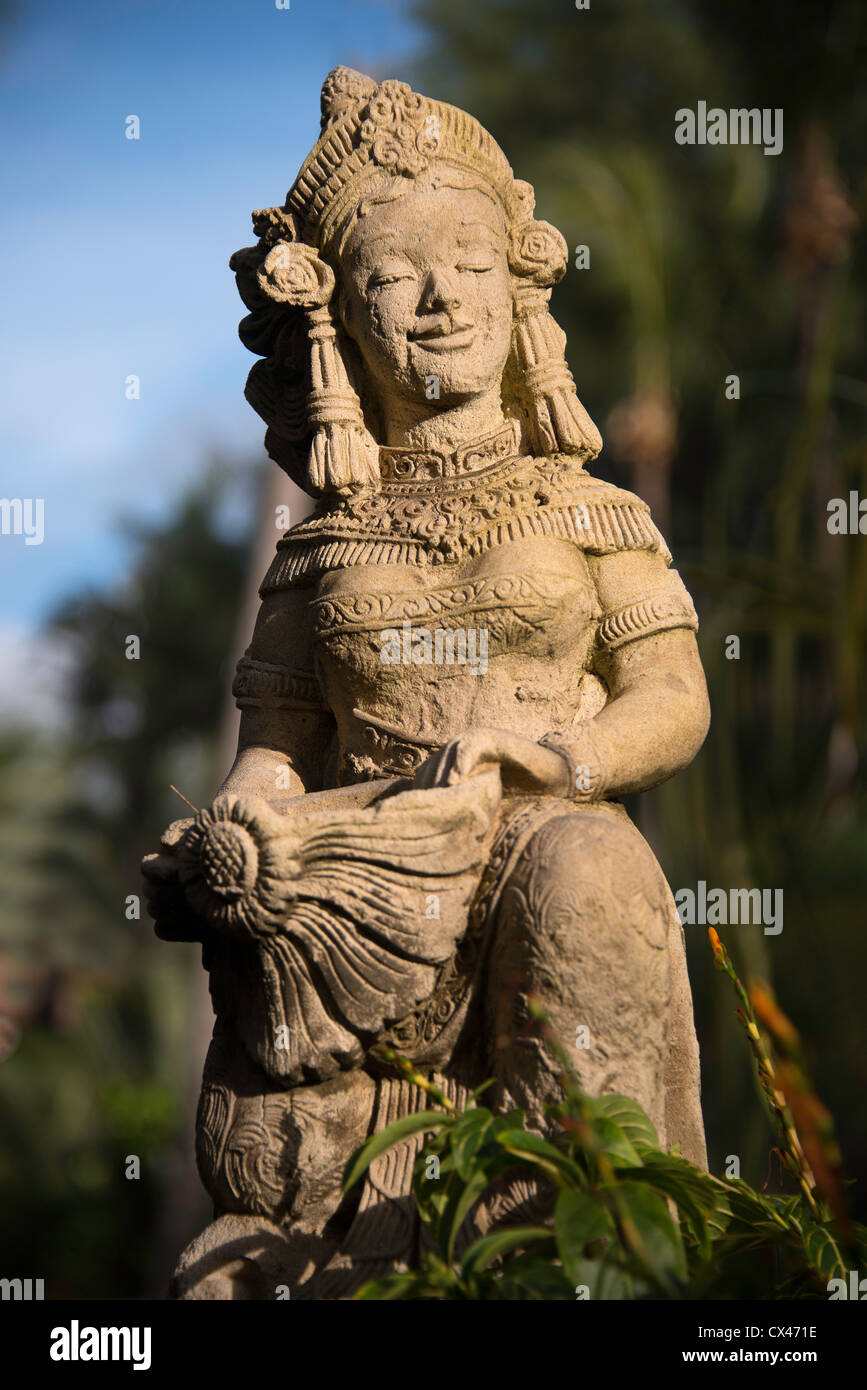 Traditional Hindu statue, Chai Chet, Koh Chang, Thailand Stock Photo ...
