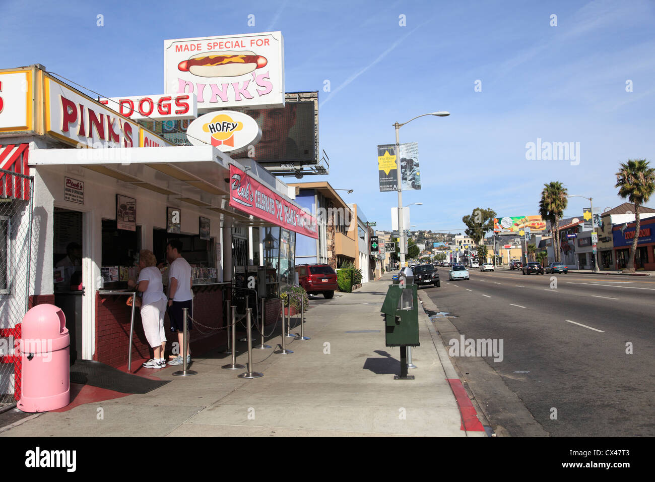 Pinks hot dogs hi-res stock photography and images - Alamy