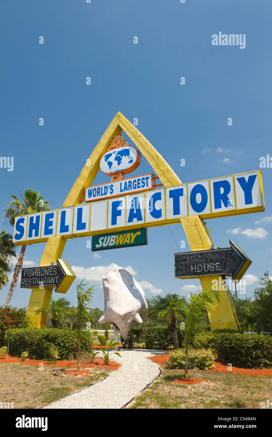 Shell factory hi-res stock photography and images - Alamy