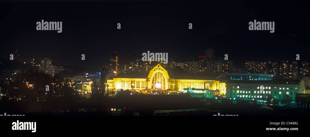 Kyiv railway station hi-res stock photography and images - Alamy