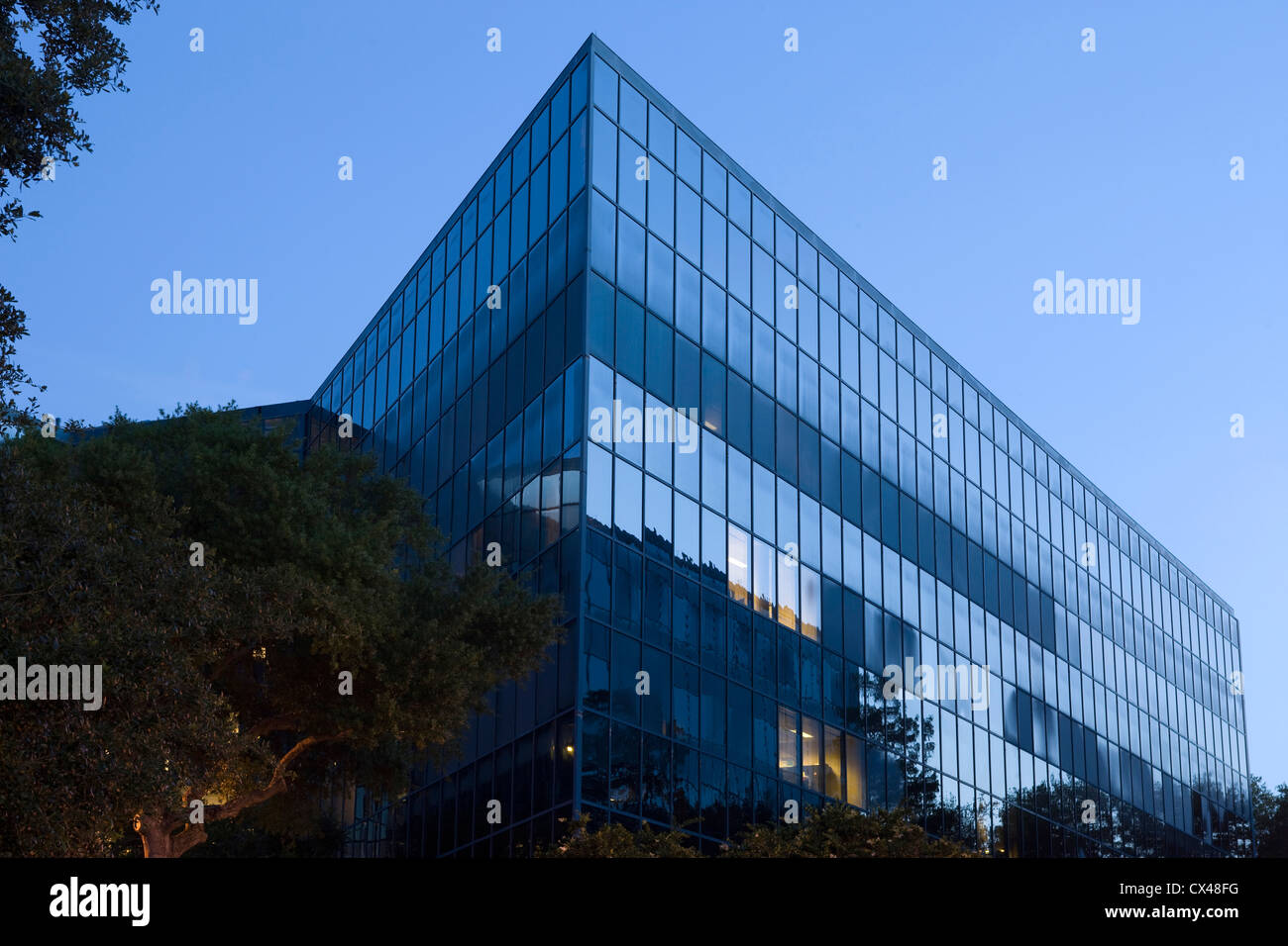 MODERN GLASS CLAD OFFICE BUILDING DOWNTOWN ORLANDO FLORIDA USA Stock ...