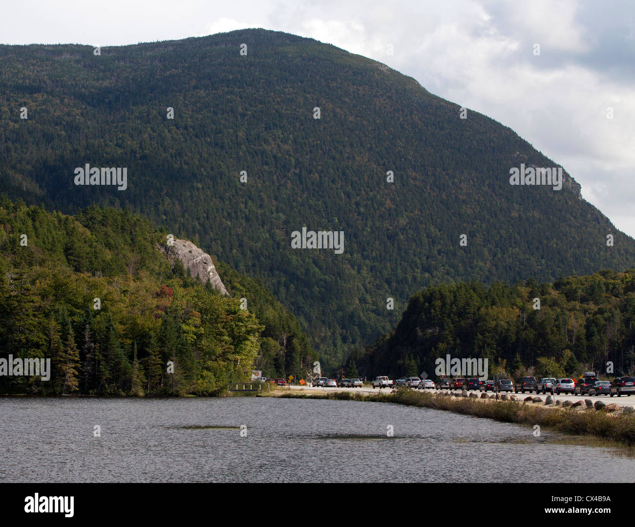 Traffic jam at Crawford Notch New Hampshire. Vacation traffic ...