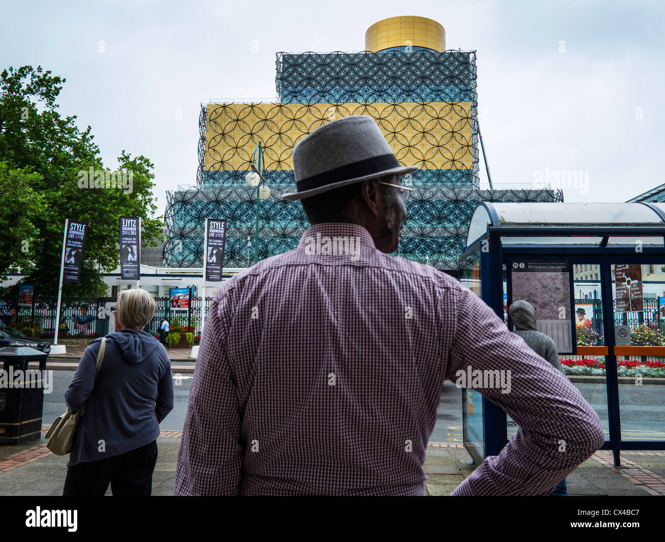 Birmingham library cladding hi-res stock photography and images - Alamy