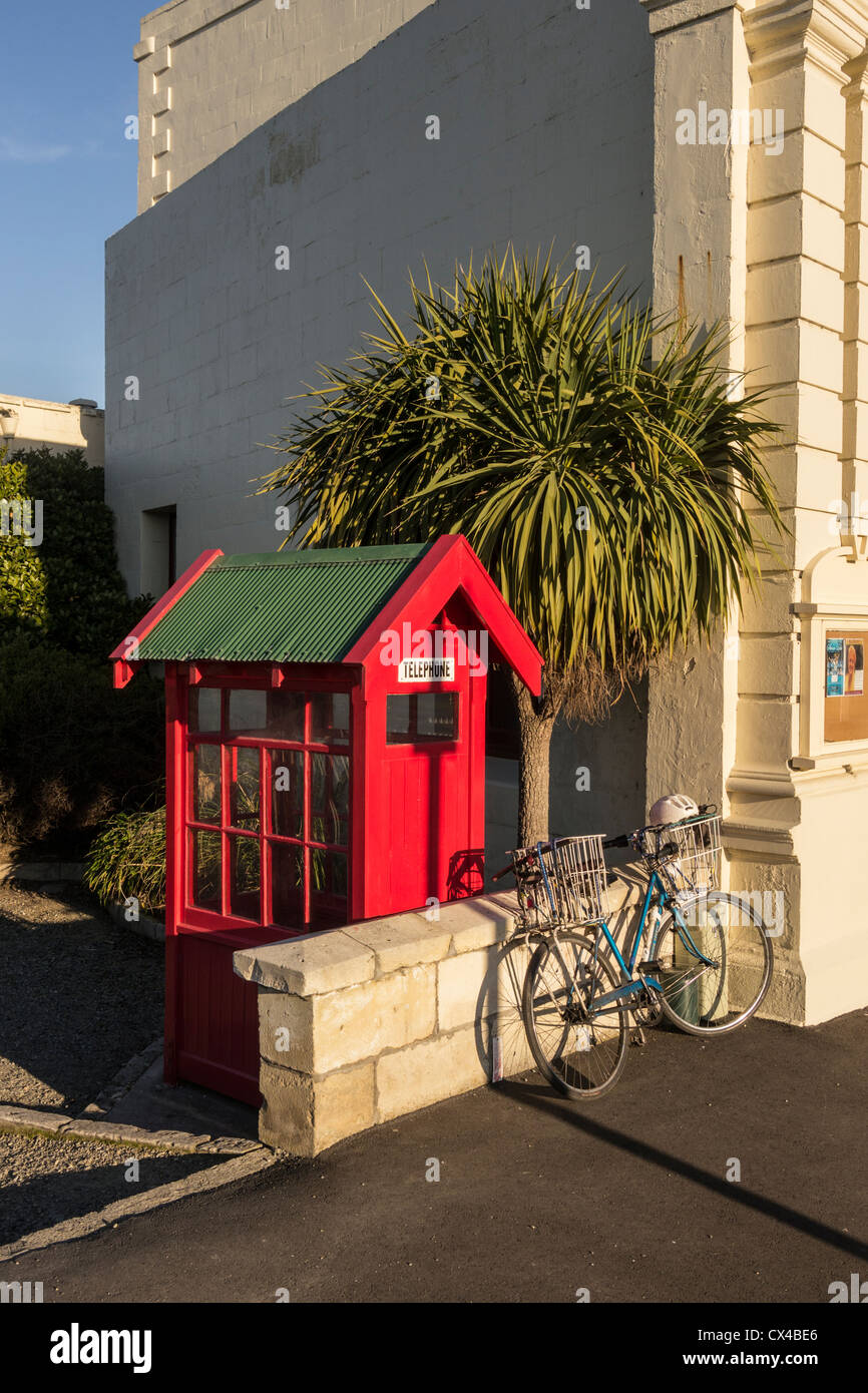 New zealand telephone box hi-res stock photography and images - Alamy