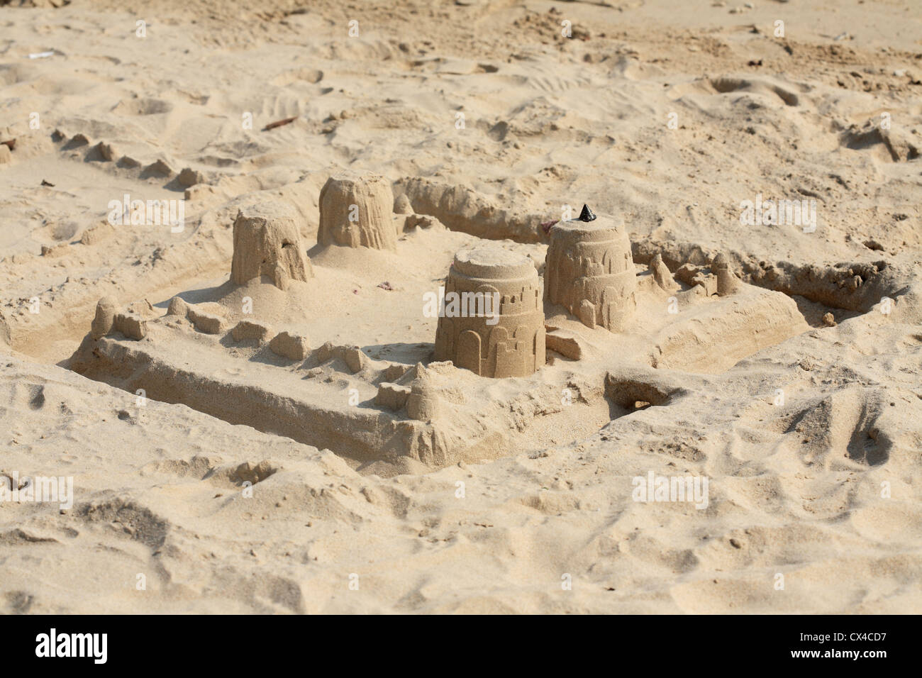Building sand castle hi-res stock photography and images - Alamy