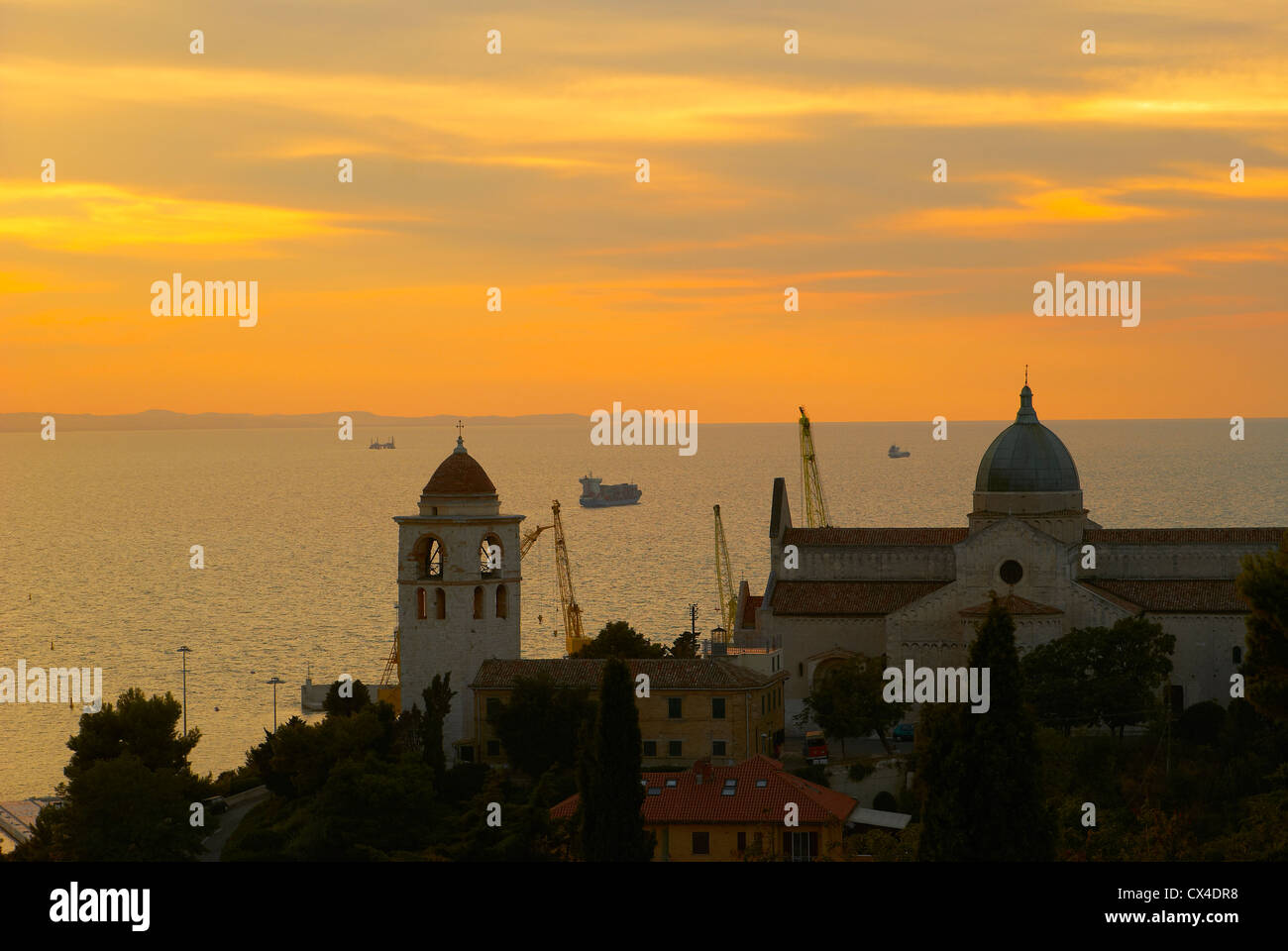 Evening sunset sky With red gold Lighted Clouds Stock Photo - Alamy