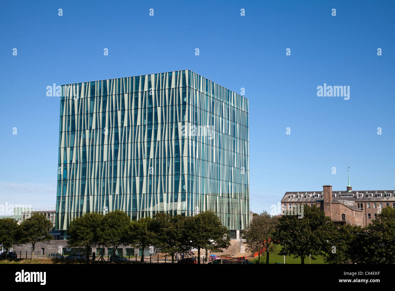 The Sir Duncan Rice Library at Aberdeen University Stock Photo - Alamy