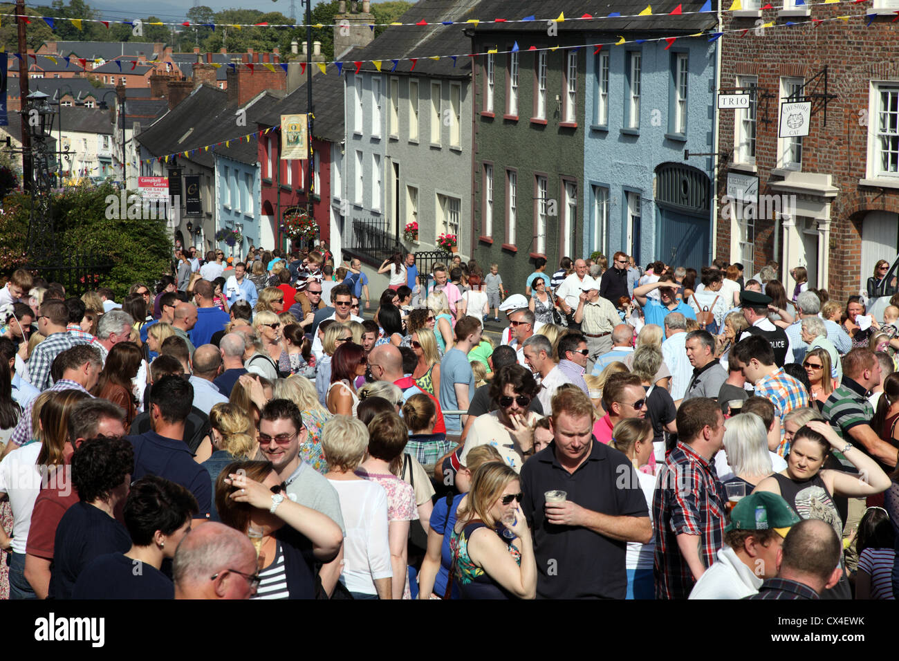 Georgian crowd hi-res stock photography and images - Alamy
