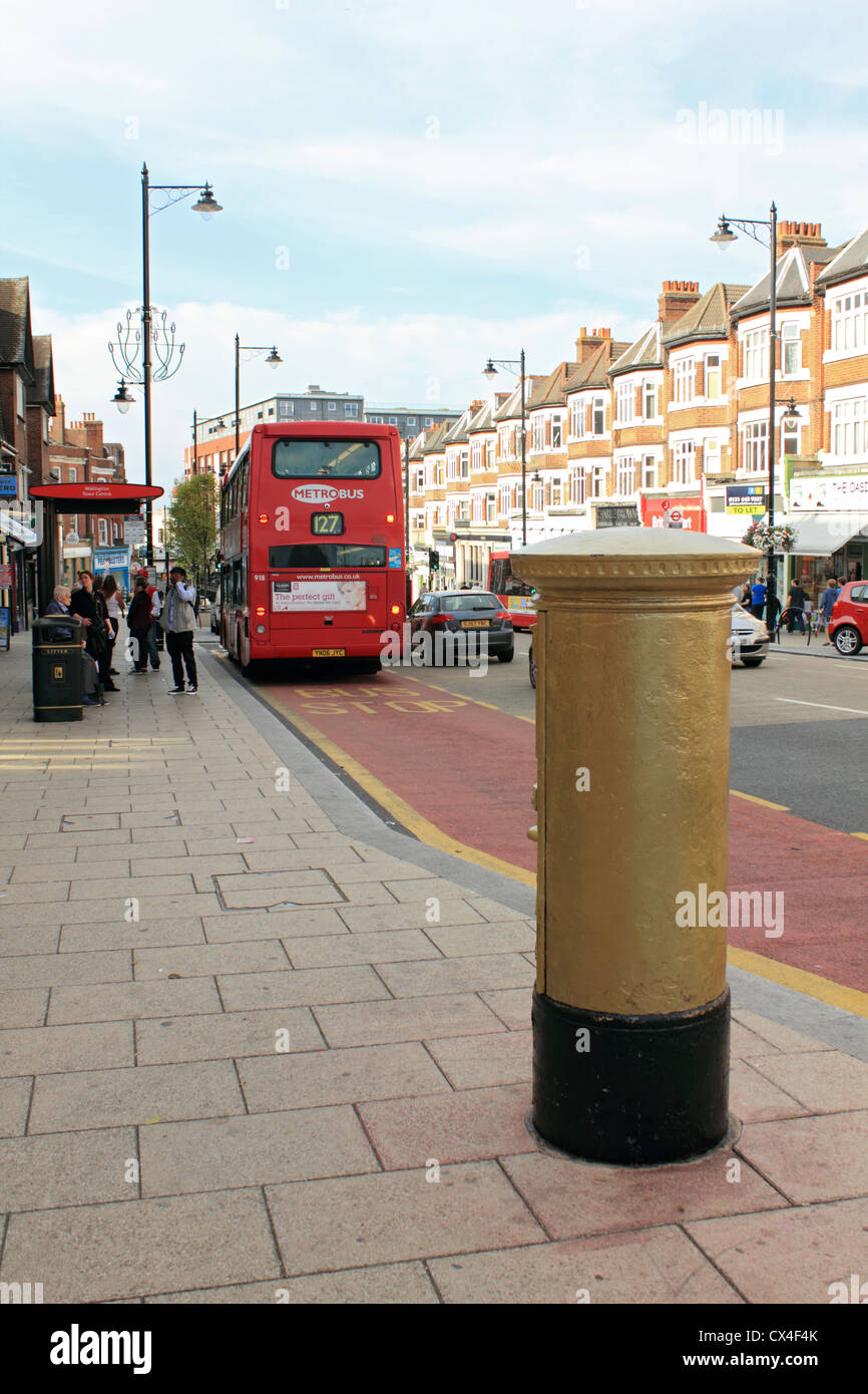 Gold Royal Mail Post Box for Paralympic gold medal winner David Weir ...