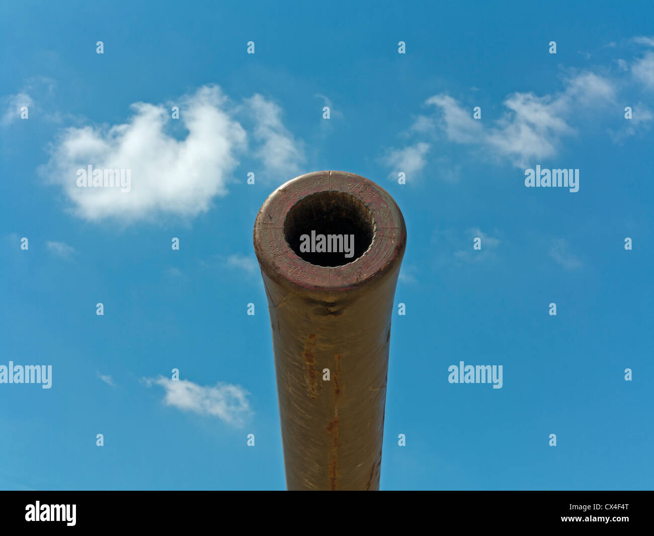 Gun against blue sky at Fort Rinella, St Rocco Road, Kalkara, Island of ...