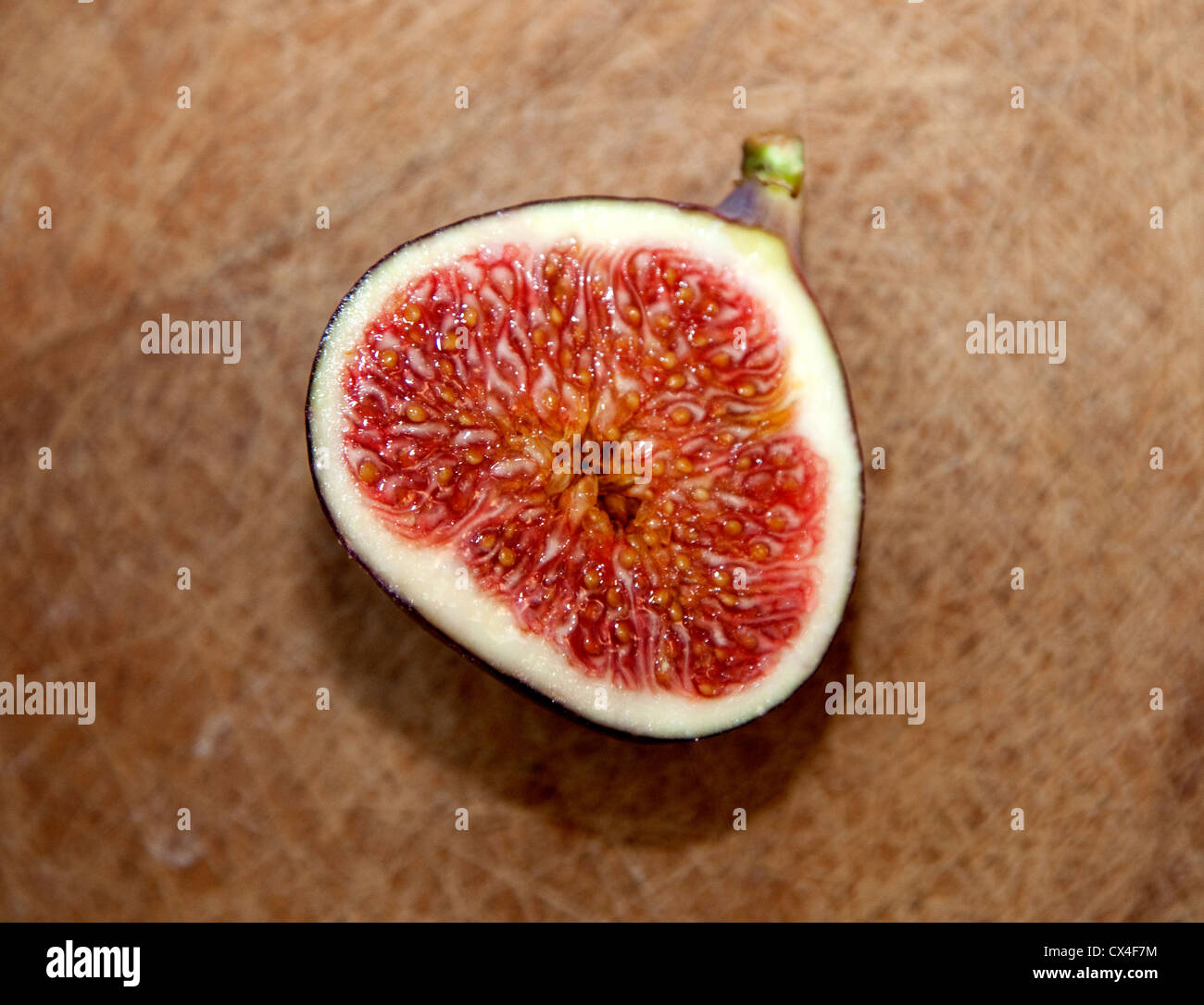 Fig sliced open hi-res stock photography and images - Alamy