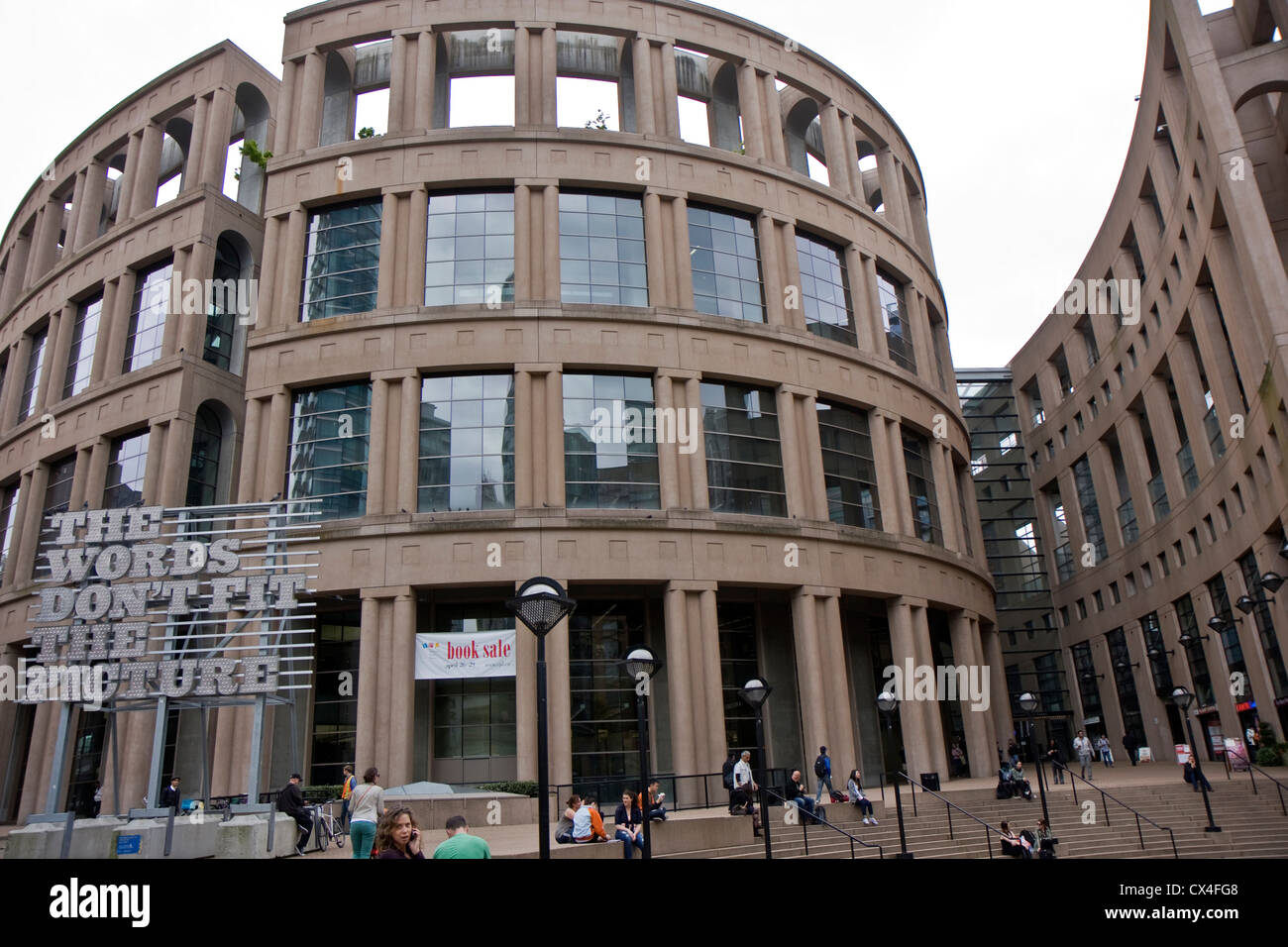 Exterior of the Vancouver public library Stock Photo - Alamy