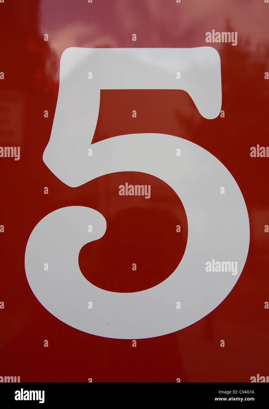 Number 5 five white on red background Stock Photo - Alamy