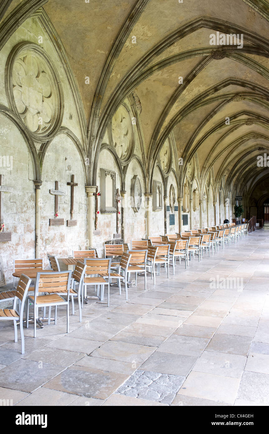 Cloisters cafe hi-res stock photography and images - Alamy