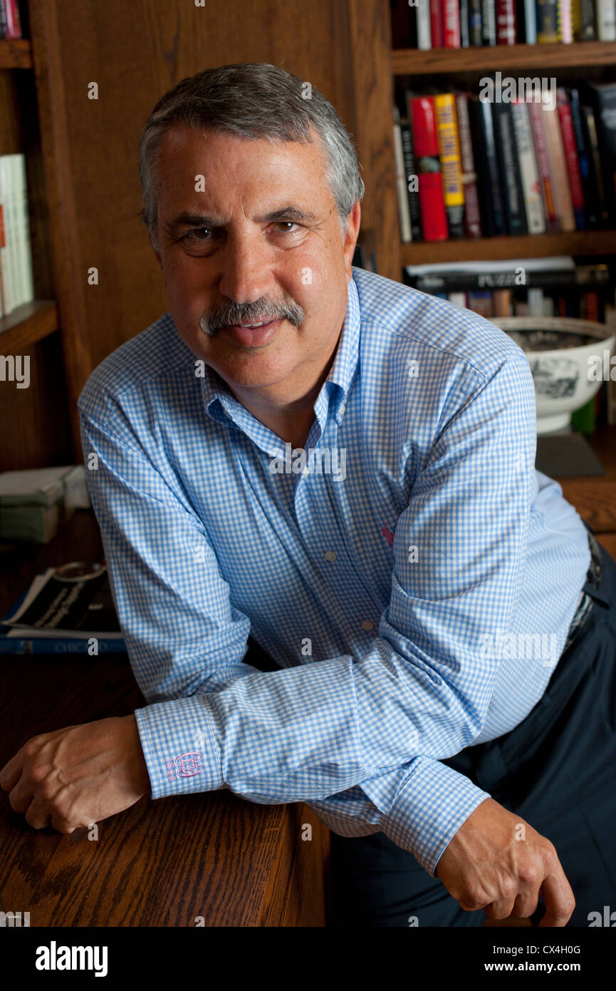 New york times columnist hi-res stock photography and images - Alamy