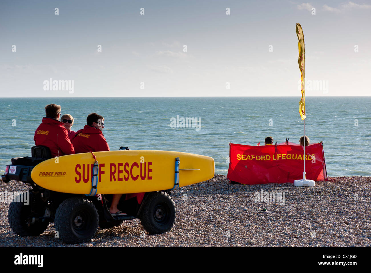 Uk lifeguards hi-res stock photography and images - Alamy