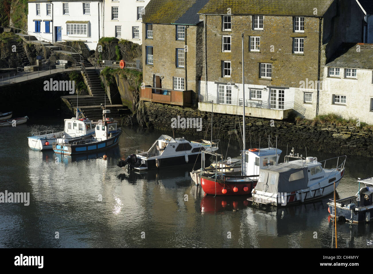 Polperro harbour hi-res stock photography and images - Alamy