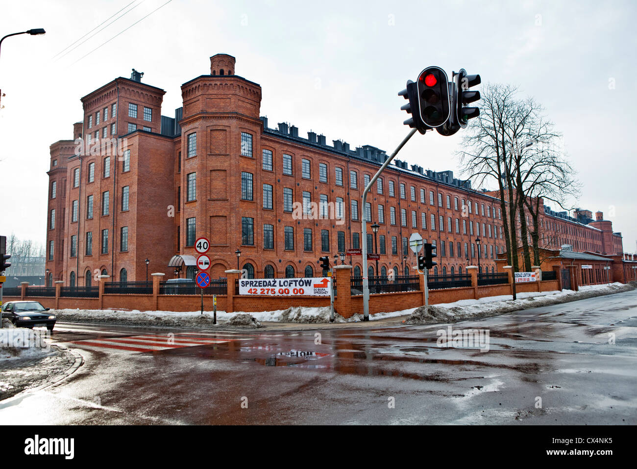 Old factory buildings hi-res stock photography and images - Alamy