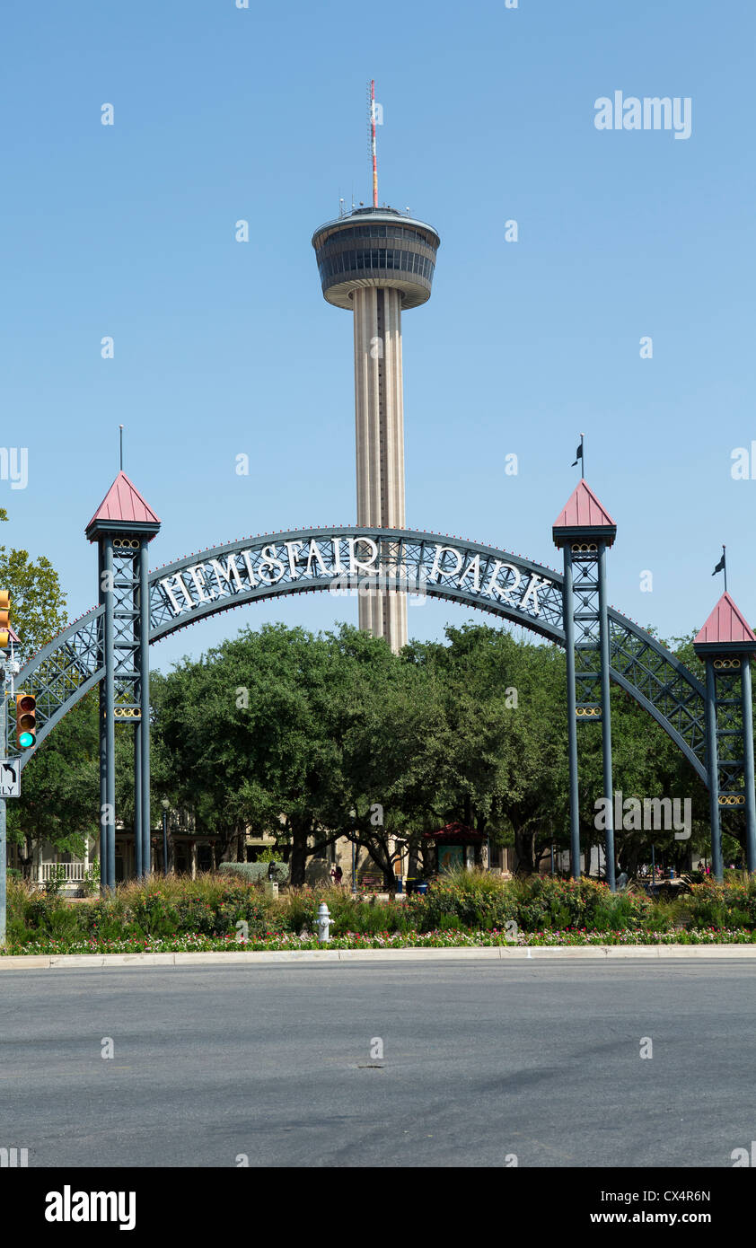 Riverwalk hemisfair plaza hi-res stock photography and images - Alamy