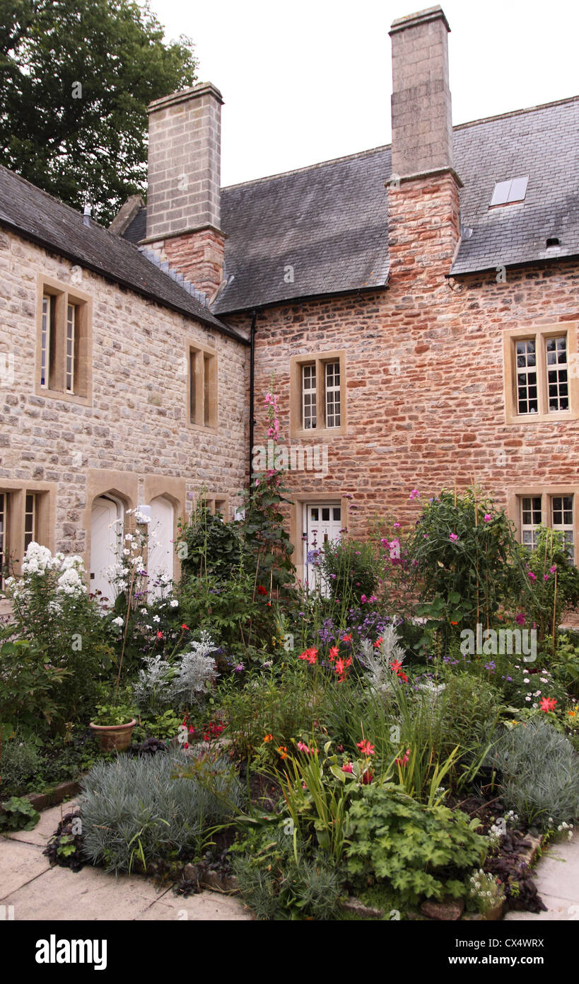 Almshouse High Resolution Stock Photography and Images - Alamy