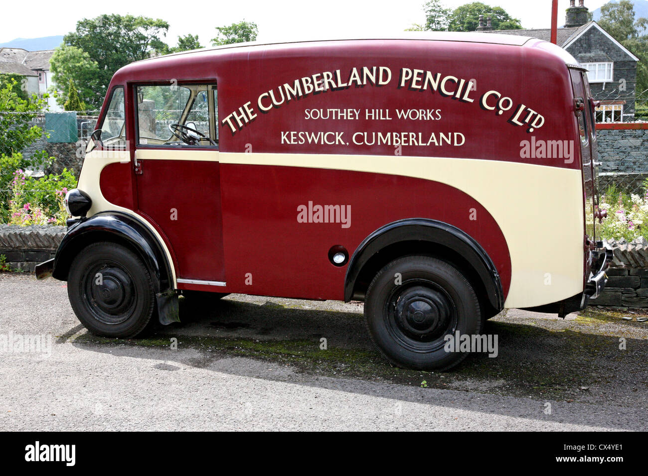 Morris J Type Van High Resolution Stock Photography and Images - Alamy