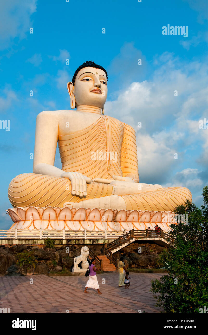 Bentota sri lanka temple hi-res stock photography and images - Alamy