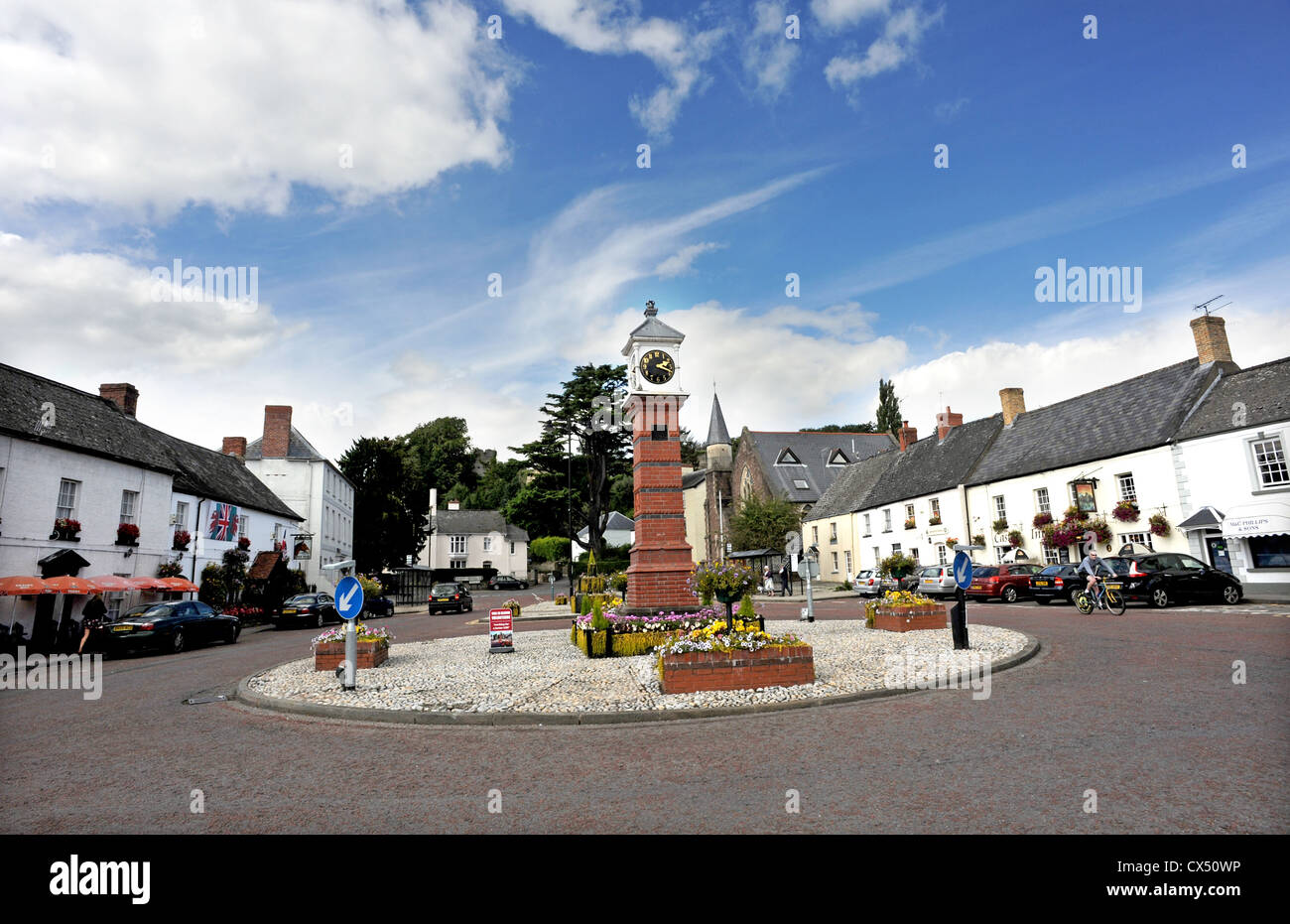Usk clock tower hi-res stock photography and images - Alamy