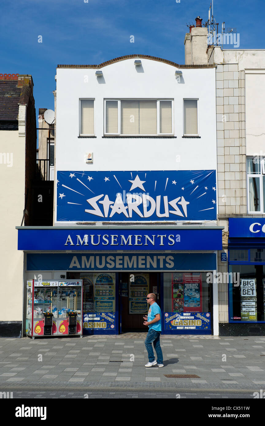 Southend seafront buildings hi-res stock photography and images - Alamy