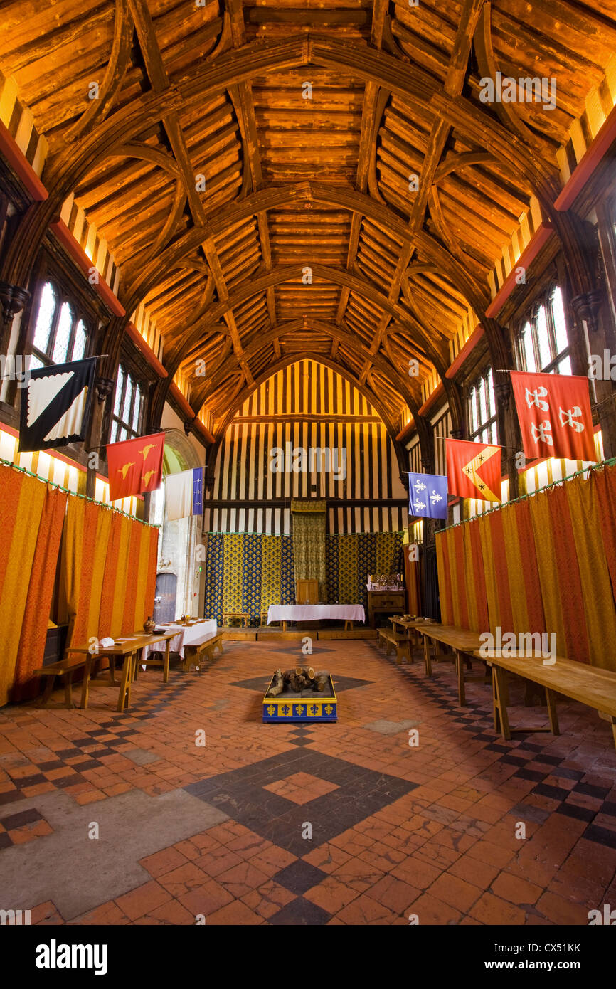 Medieval great hall hi-res stock photography and images - Alamy