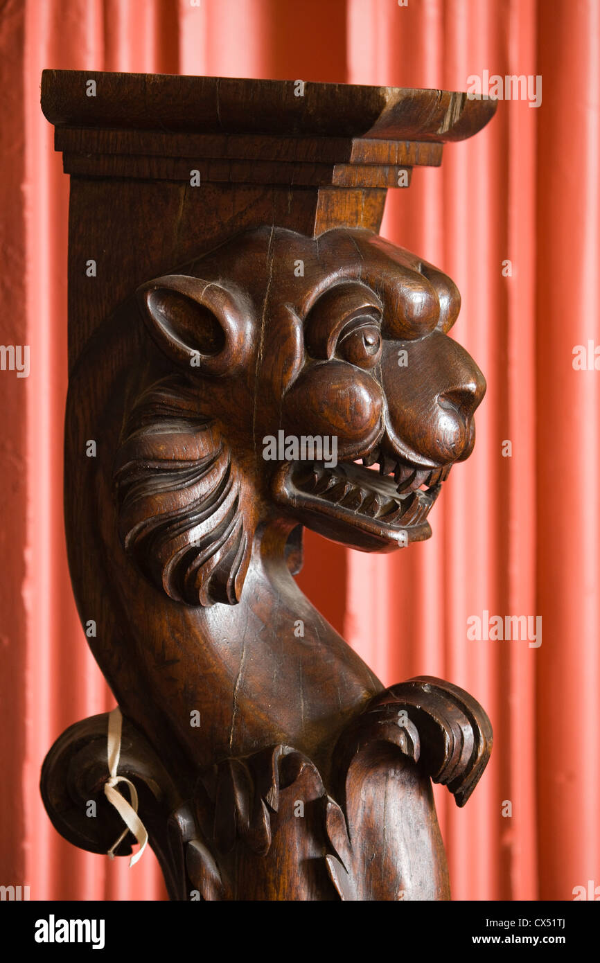 Medieval ornament hi-res stock photography and images - Alamy