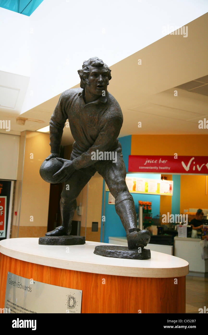 Wales South Glamorgan Cardiff Statue of Gareth Edwards, one of Wales ...