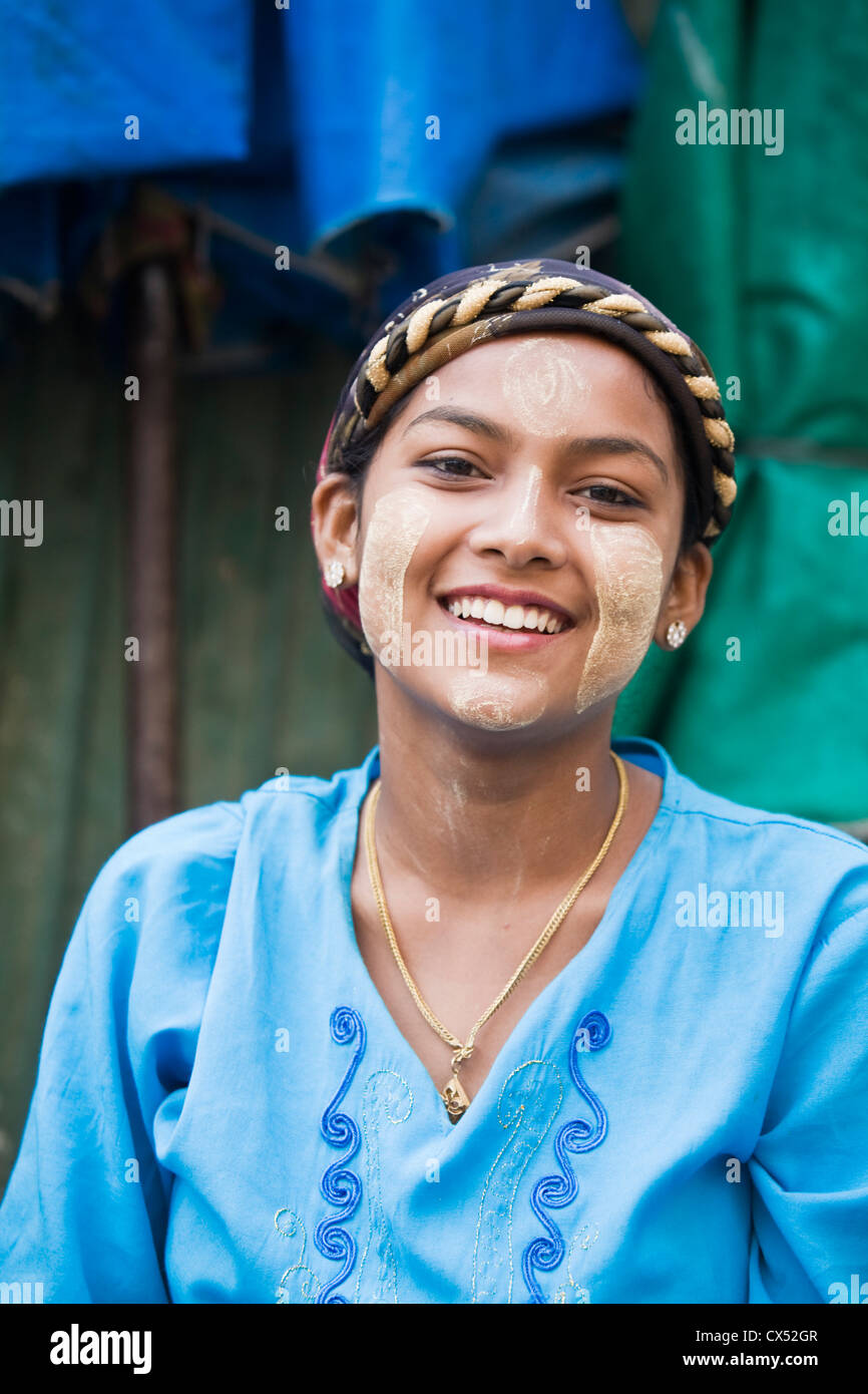 Thanaka face painting hi-res stock photography and images - Alamy