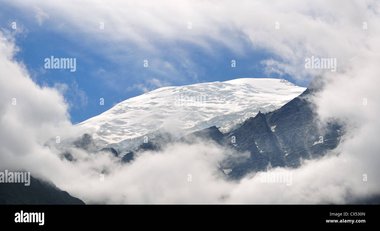 Dissipating cloud hi-res stock photography and images - Alamy