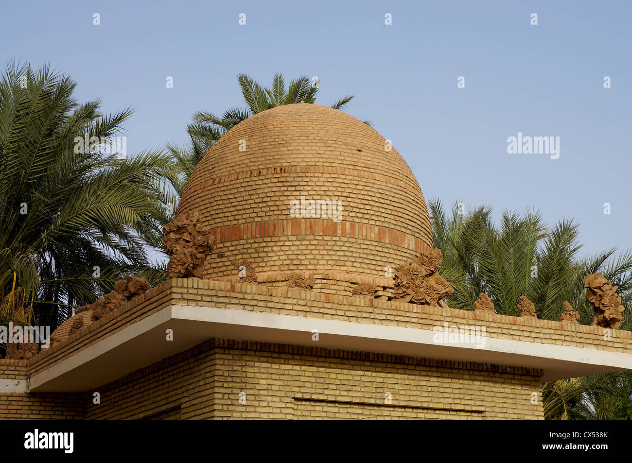 Brickwork in the tunisian architecture of Tozeur Stock Photo - Alamy